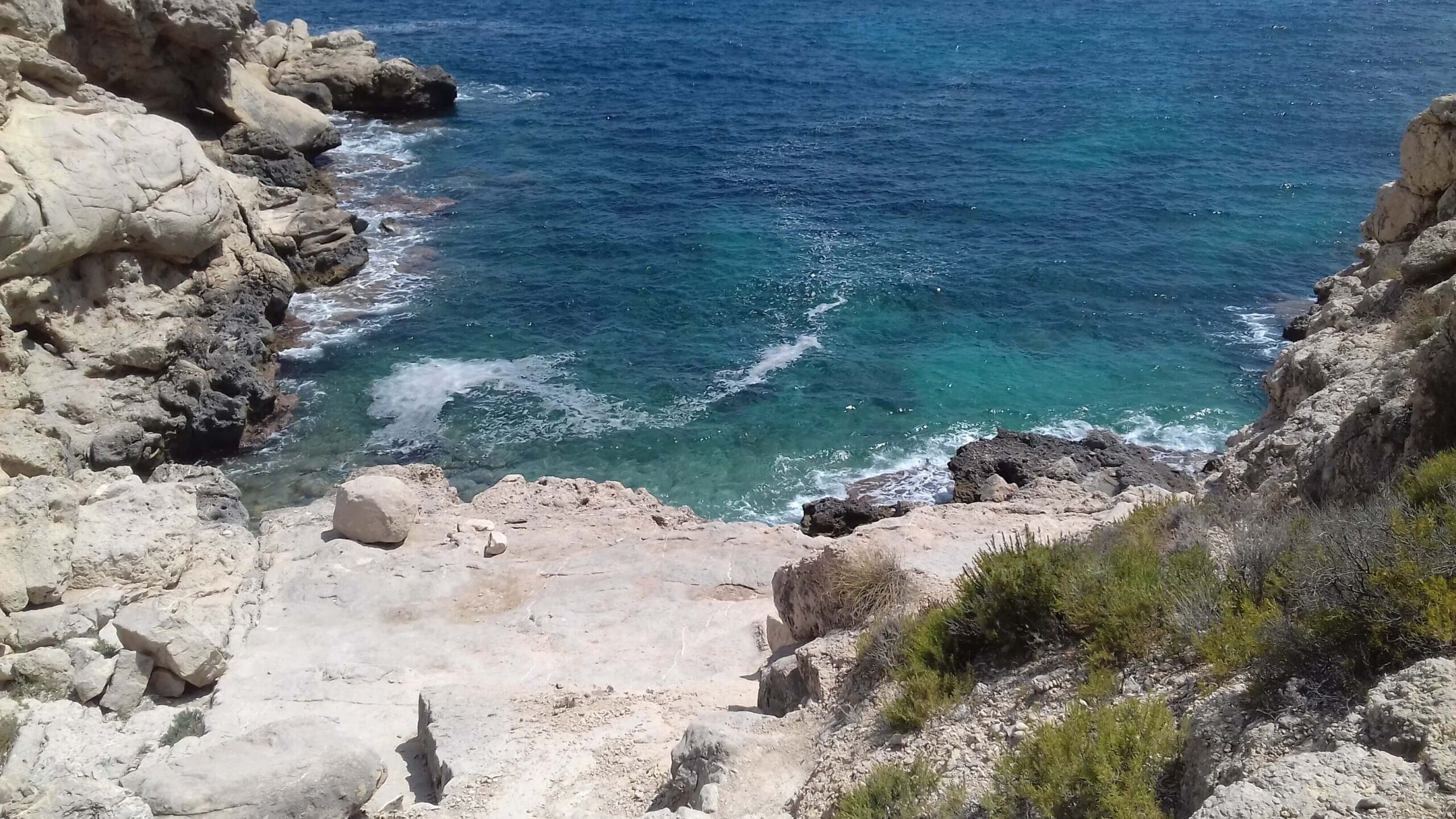 Cala Fonda - 🌞 Las mejores Playas de España - Infoplaya.net